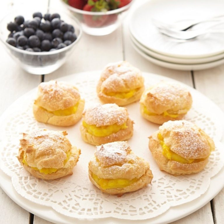 Cream Puffs with Sweet Corn Custard - QL Kitchen