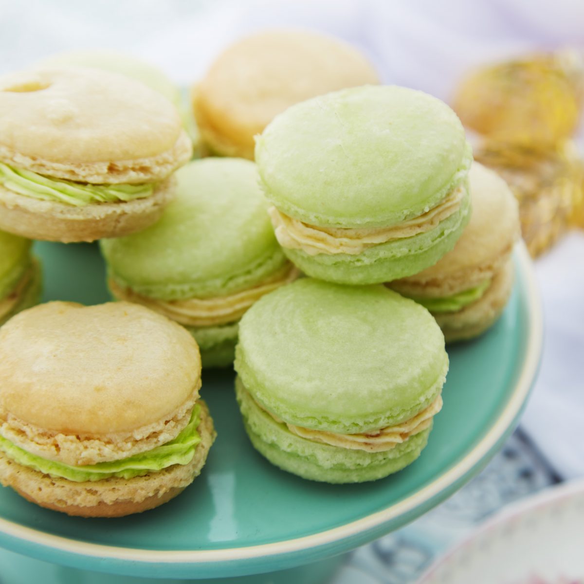 Pandan and Gula Melaka Macarons - QL Kitchen